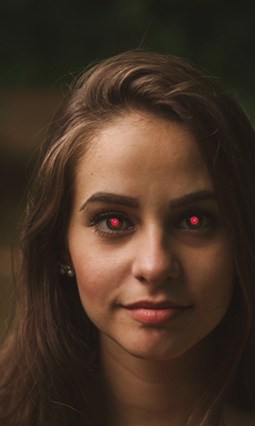 Visage Lab: Trust Visage Lab with flawless selfies